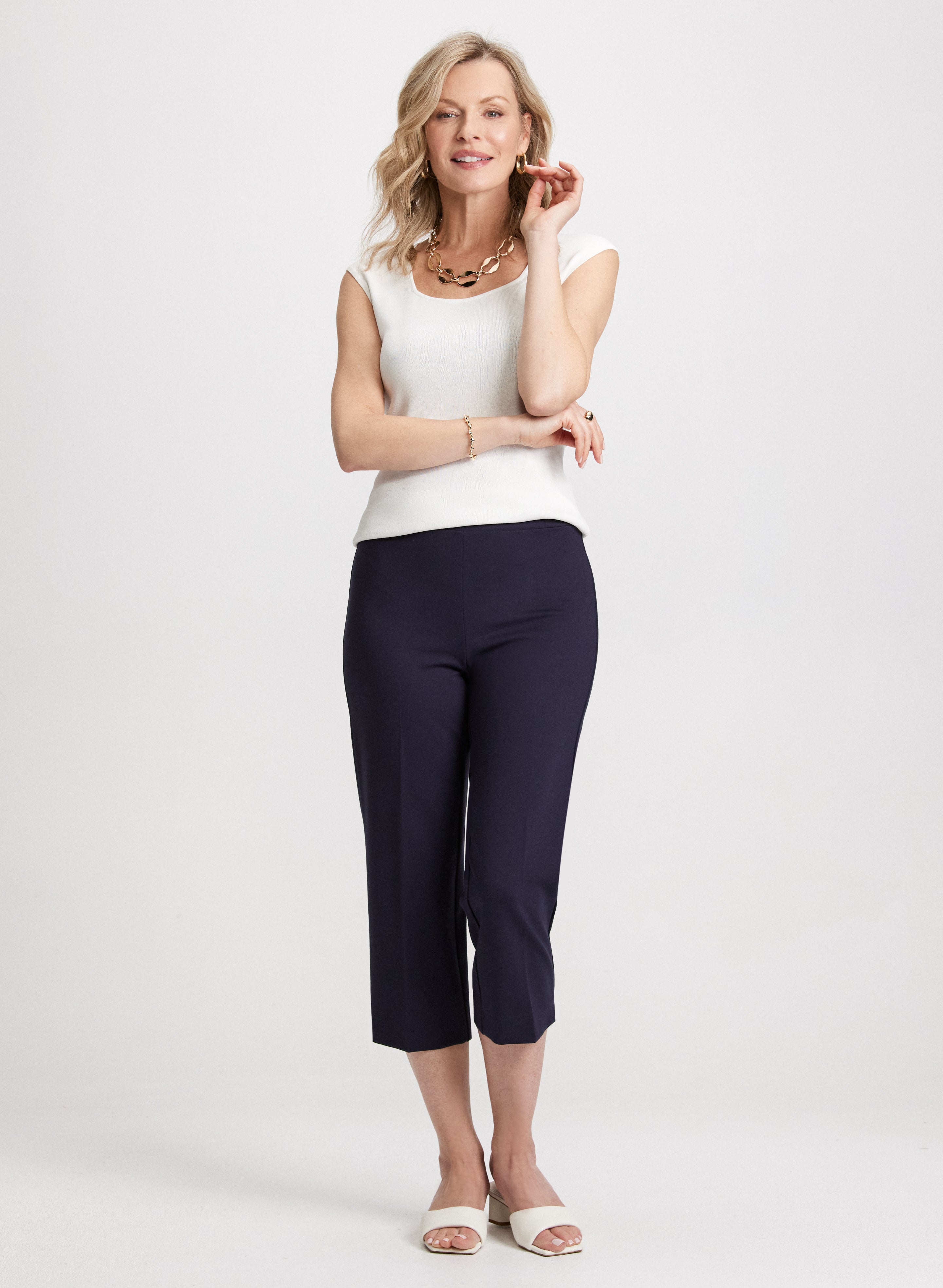 Slit Detail Straight-Leg Capris
