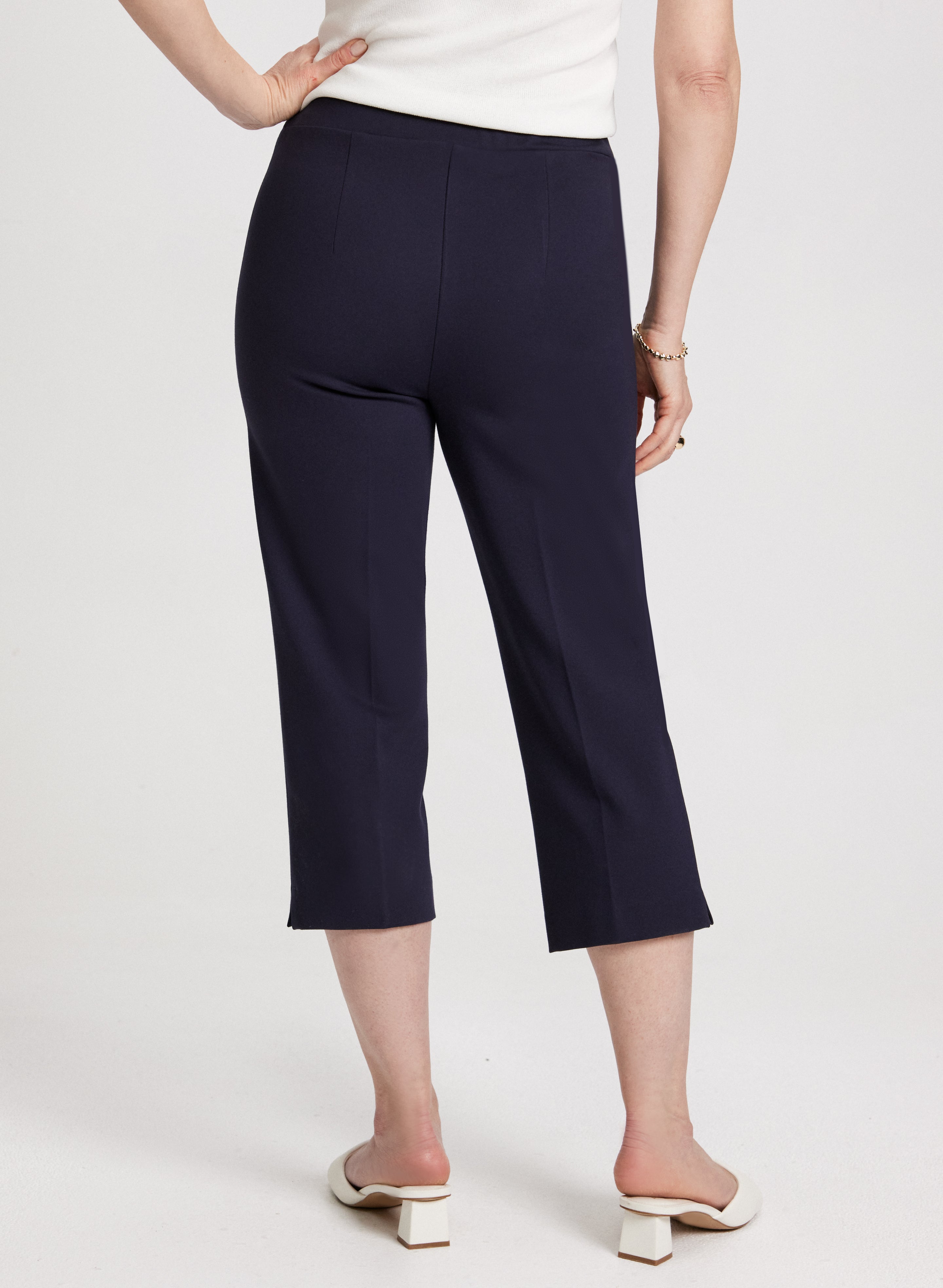 Slit Detail Straight-Leg Capris
